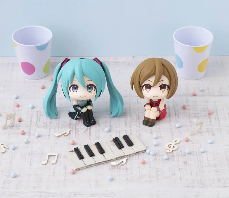 Hatsune Miku & MEIKO Megahouse Lookup Set | PREMIUM BANDAI USA ...
