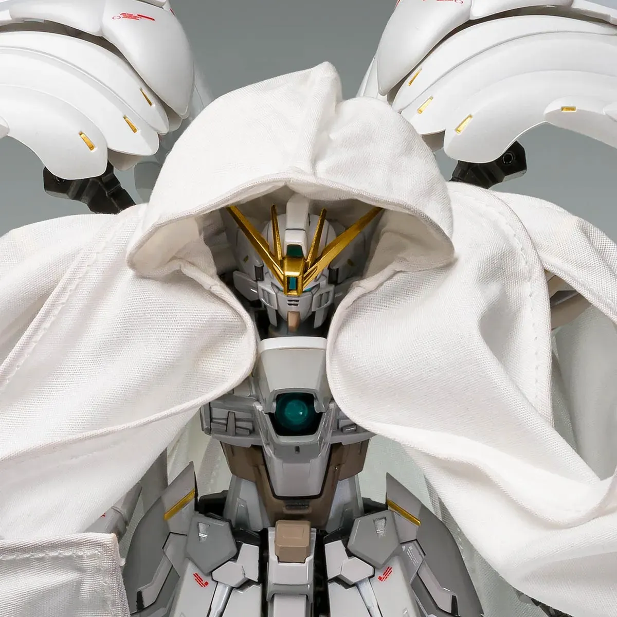 GUNDAM FIX FIGURATION METAL COMPOSITE WING GUNDAM ZERO CLOAKED CUSTOM ...